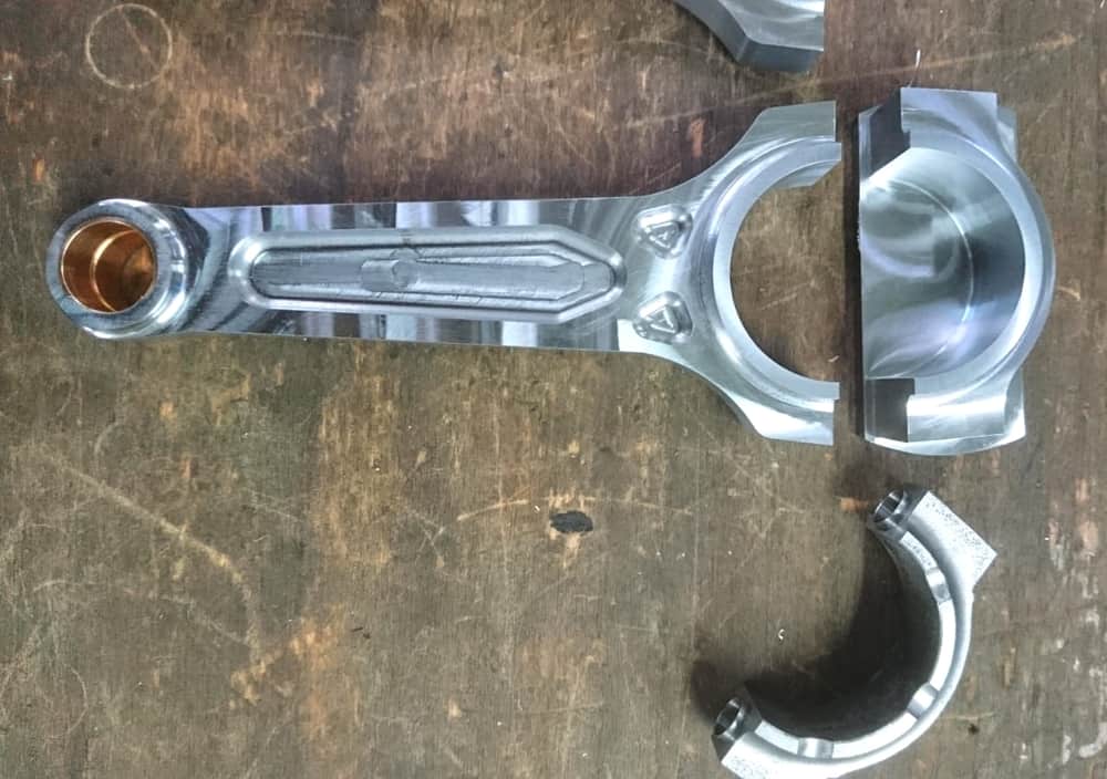 Spezialanfertigung von Pleuel / Pleuelstangen